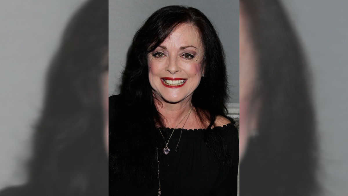 Murió Lisa Loring, la primera actriz que dio vida a la mítica “Merlina ...