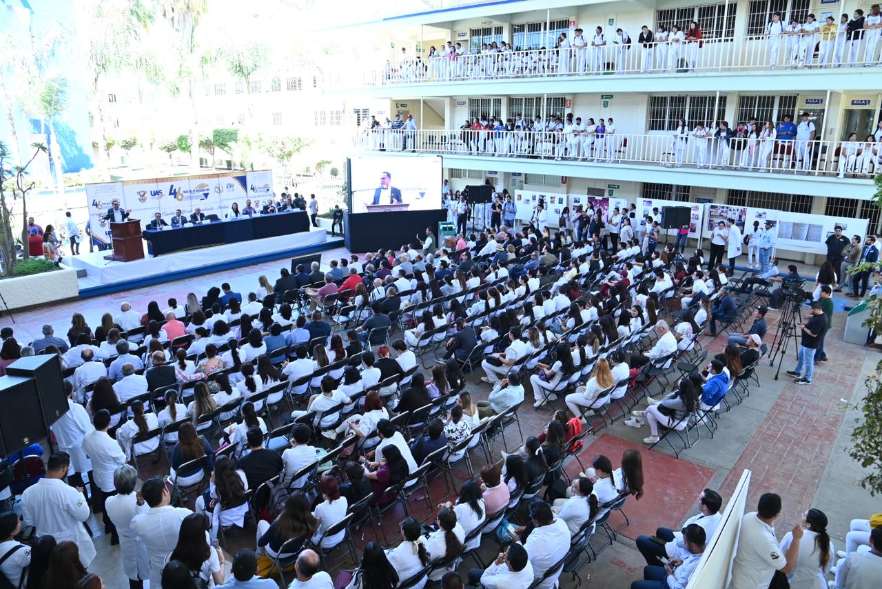 A sus 46 años de fundación, se consolida la Facultad de Medicina de la ...