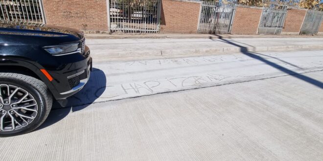 Le rayan calle a Rocha con la leyenda “Chapiza” – Cafe Negro Portal